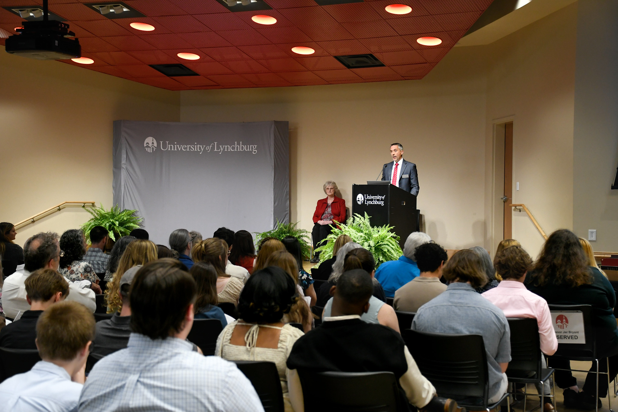 Academic awards presented at annual ceremony | University of Lynchburg